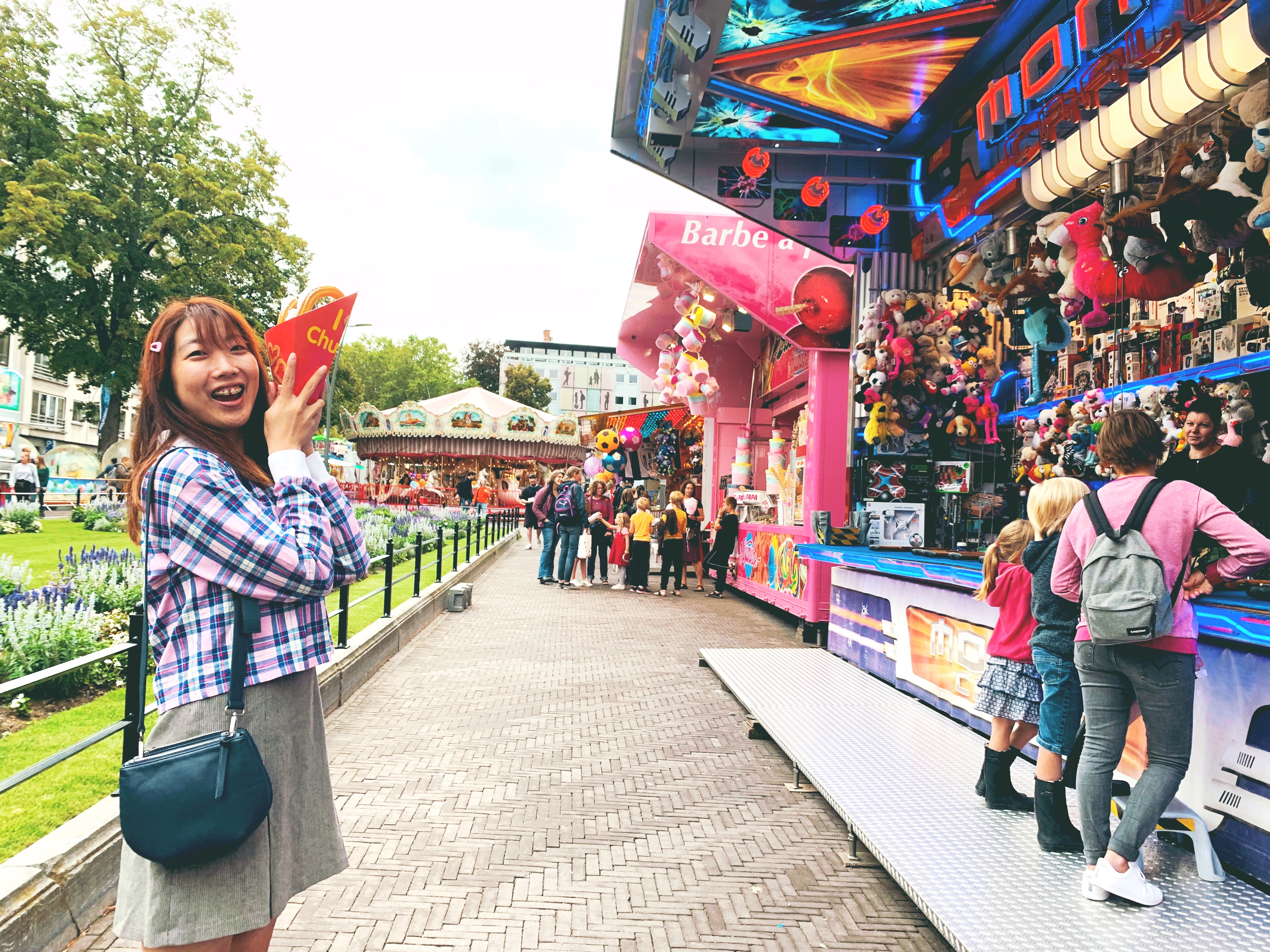 Fun Fair time! | ? 旋转嘉年华会 ? | Joythewanderer